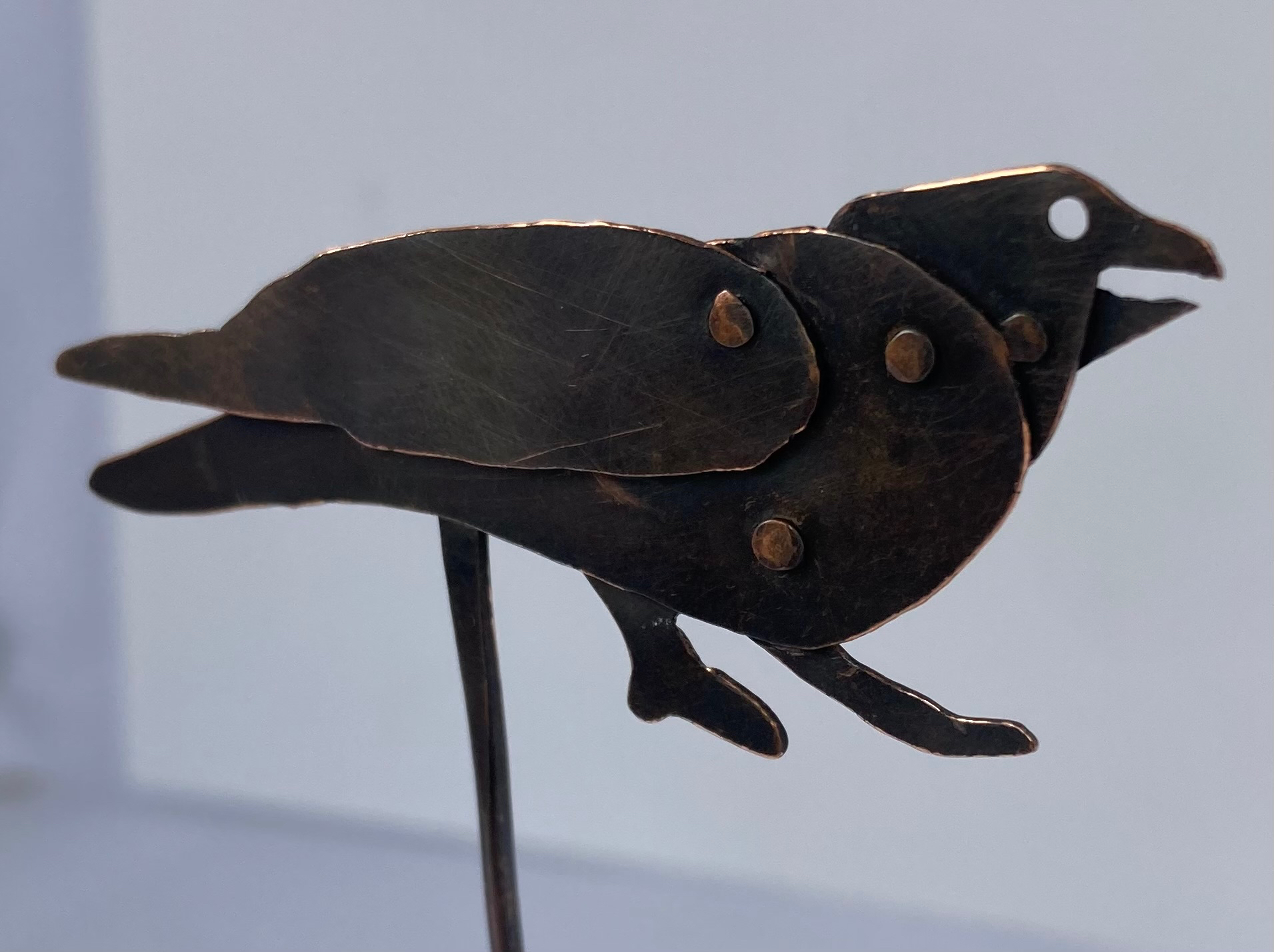 Crow Puppet by @GoldenError404 – Sheezy.Art